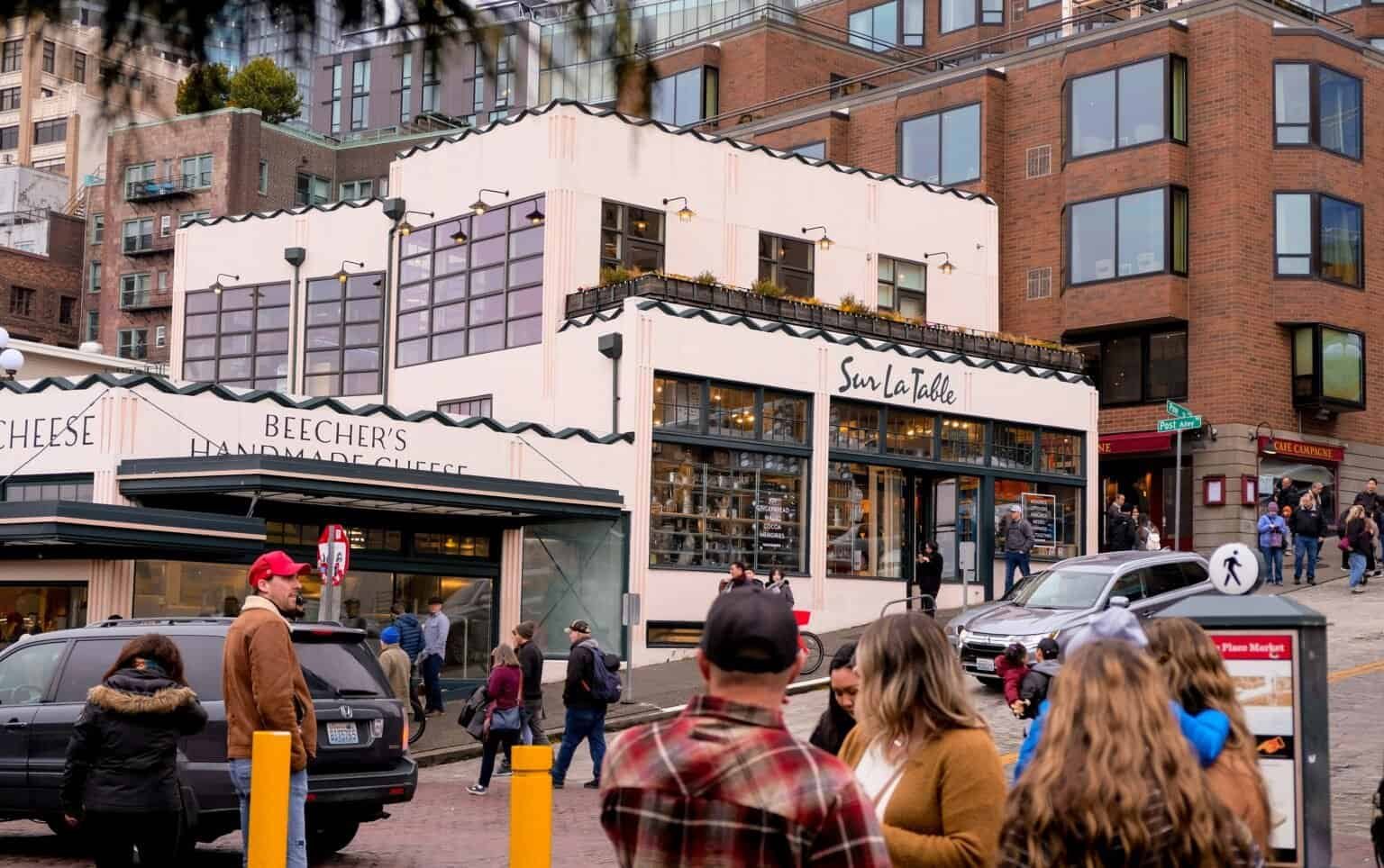 Why Is The Pink Door Such A Beloved Pike Place Establishment? - Seek ...