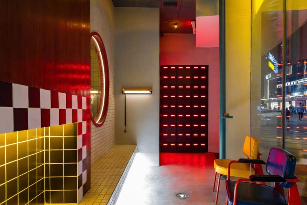What Makes Single Shot Kitchen & Saloon Unique On Capitol Hill? - Seek ...